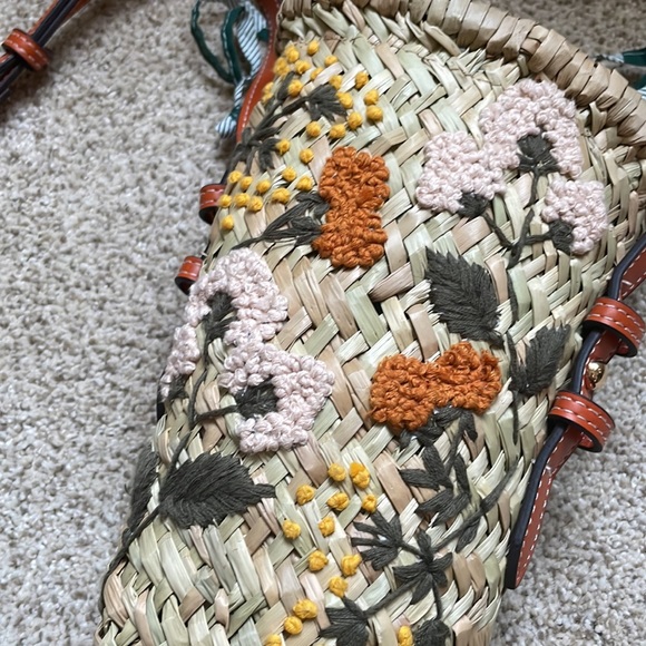 Zara | Bags | Zara Embroidered Raffia Crossbody Bag | Poshmark